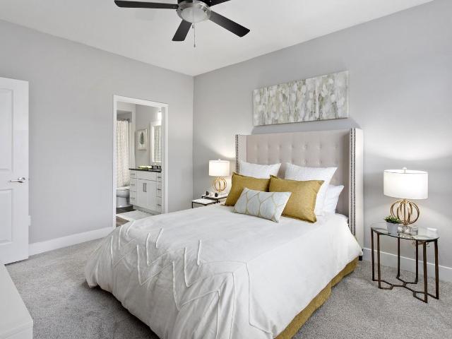 Kota North Scottsdale 2 Bedroom Apartment for Rent at 16356 N Thompson Peak Pkwy, Scottsdale, AZ 85260