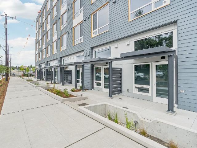 Koz at Othello Station Studio Apartment for Rent at 3803 S Warsaw St, Seattle, WA 98118 Mid Beacon Hill