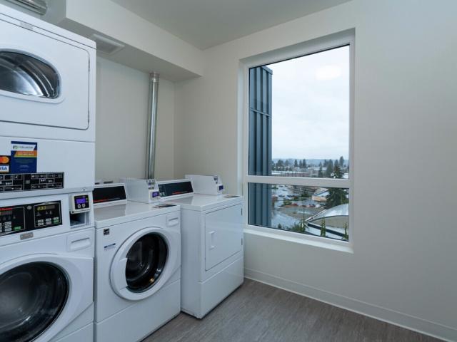 Koz on Broadway Studio Apartment for Rent at 1020 N Broadway, Everett, WA 98201 Northwest Everett