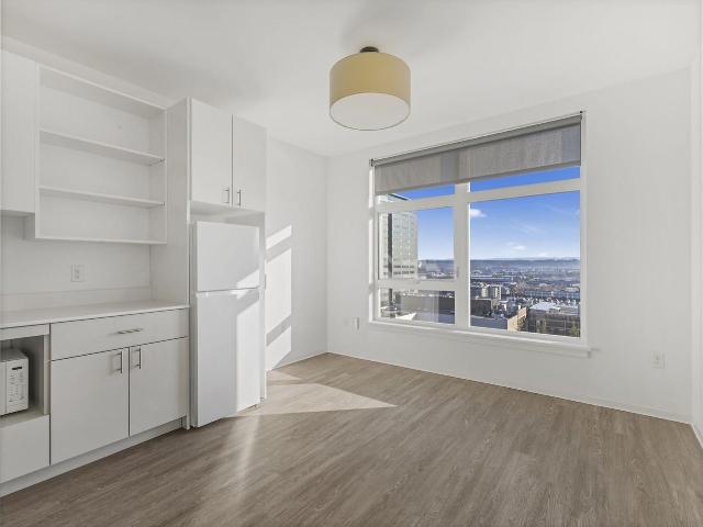 Koz on Market Studio Apartment for Rent at 1554 Market St, Tacoma, WA 98402 New Tacoma