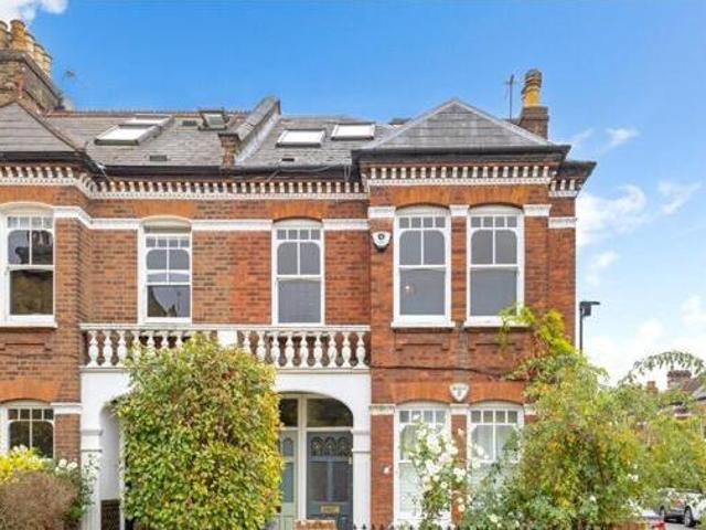 Klea Avenue, London, 2 Bedroom Maisonette