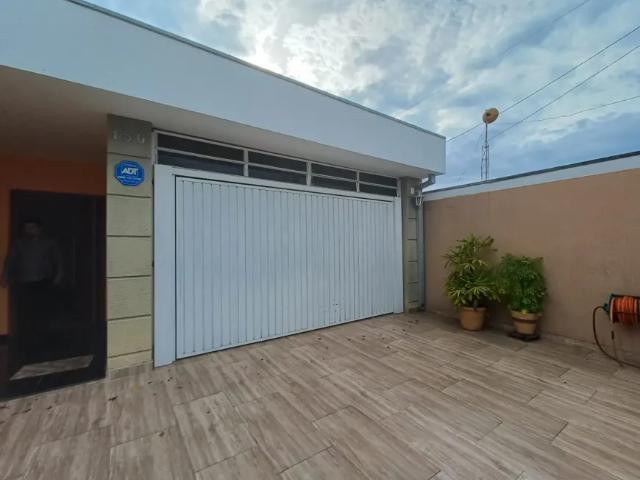 KLS Casa na Reserva do Bosque terreno inteiro, próximo a casa do idoso