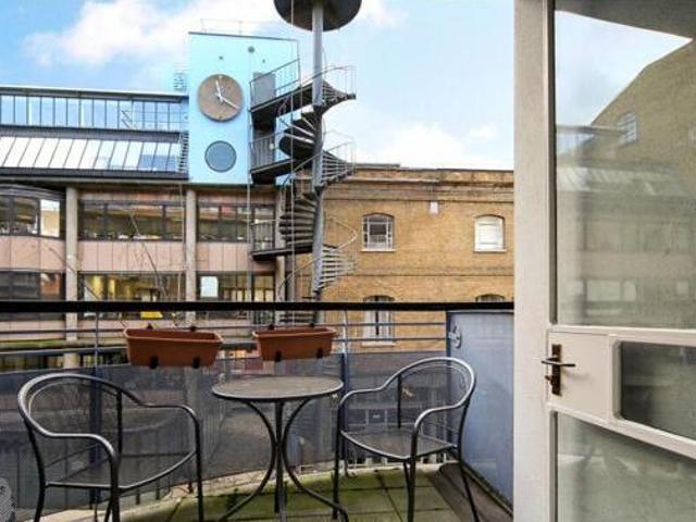 Knot House, Brewery Square, 2 Bedroom Apartment