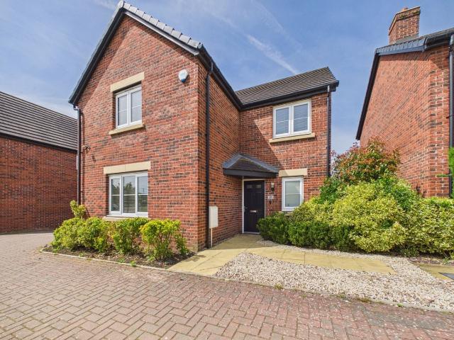 Knotgrass Way, Hardwicke GL2, 4 bed detached house to rent, £1,800 pcm | PrimeLocation