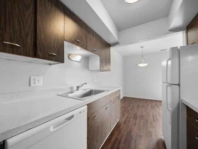 Knottingham Apartments 1 Bedroom Apartment for Rent at 23128 Wellington Cres, Mount Clemens, MI 48036 Clinton Township