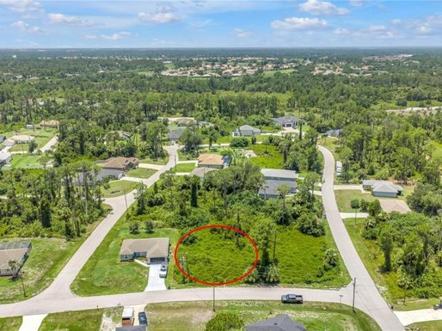 Knotty Pine Ave, North Port, FL 34288