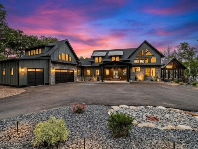 Knotty Way, Belmont, Home For Sale