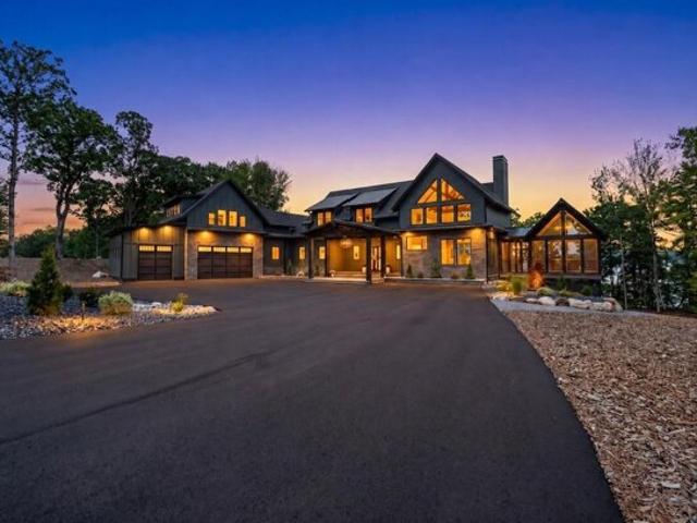 Knotty Way, Belmont, Home For Sale