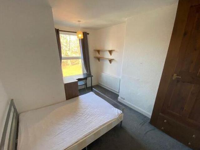 Knowle Avenue, Room,burley, 1 Bedroom End