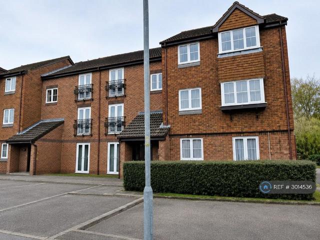 Knowles Close, West Drayton, UB7 2 bed flat to rent £1,650 pcm £381 pw