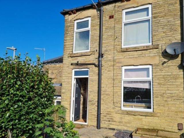 Knowles Hill Road, Dewsbury, 1 Bedroom Terraced