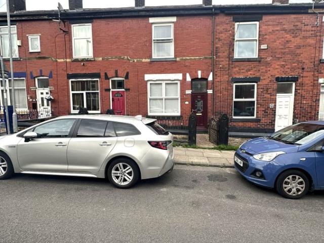 Knowles Street, Radcliffe M26, 2 bed terraced house to rent, £950 pcm | PrimeLocation