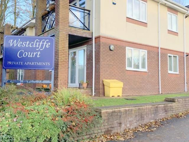 Knowsley Park Lane, Prescot L34, 2 bed flat to rent, £900 pcm | PrimeLocation