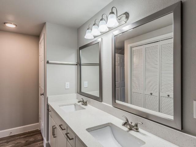 Knox at Shadowlake 1 Bedroom Apartment for Rent at 12360 Richmond Ave, Houston, TX 77082 Eldridge West Oaks