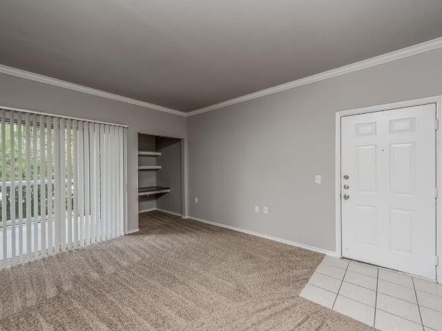 Knox at Shadowlake 2 Bedroom Apartment for Rent at 12360 Richmond Ave, Houston, TX 77082 Eldridge West Oaks