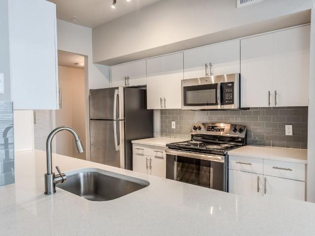 Knox at Shadowlake 2 Bedroom Apartment for Rent at 12360 Richmond Ave, Houston, TX 77082 Eldridge West Oaks