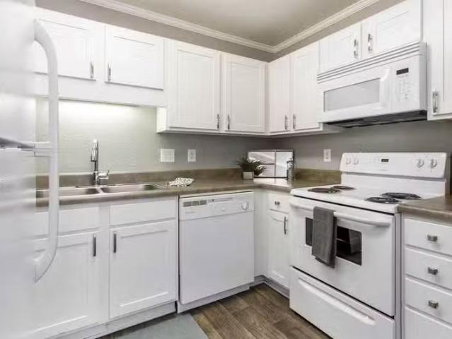 Knox Abbington Place Apartments