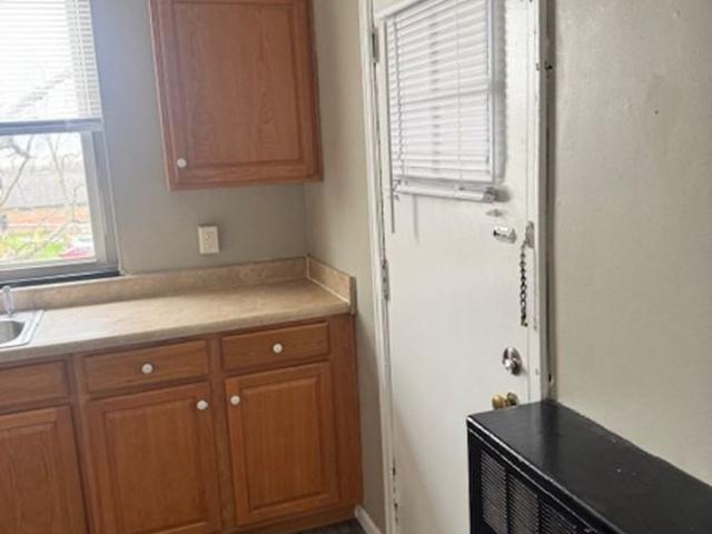 Knoxville Manor 3 Bedroom Apartment for Rent at 4809 N Knoxville Ave, Peoria, IL 61614