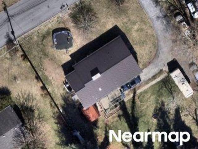 Knob Hill Dr