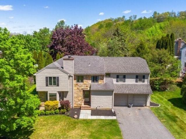 Knob Hill Rd, Washington Township, Home For Sale
