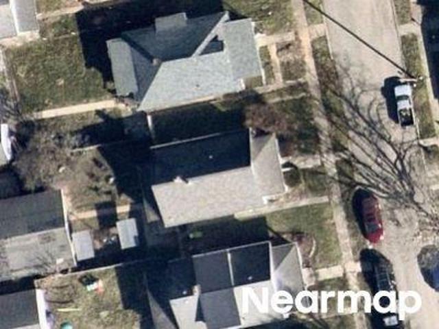 Knoles Ave
