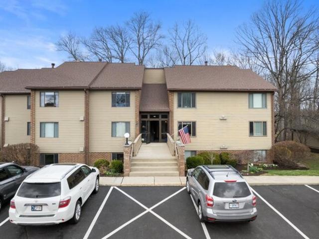 Knoll Ct Apt A, Noblesville, Condo For Sale