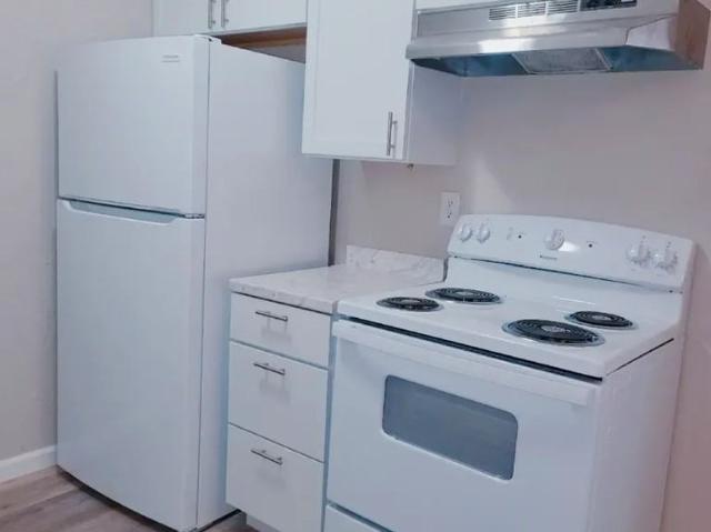 Knollwood Apartments 2 Bedroom Apartment for Rent at 1018 S 107th East Ave, Tulsa, OK 74128