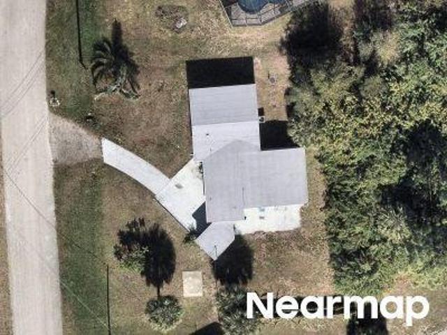 Knollwood Dr