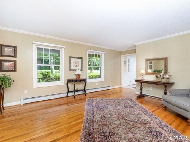 Knollwood Dr, New Hartford, Home For Sale