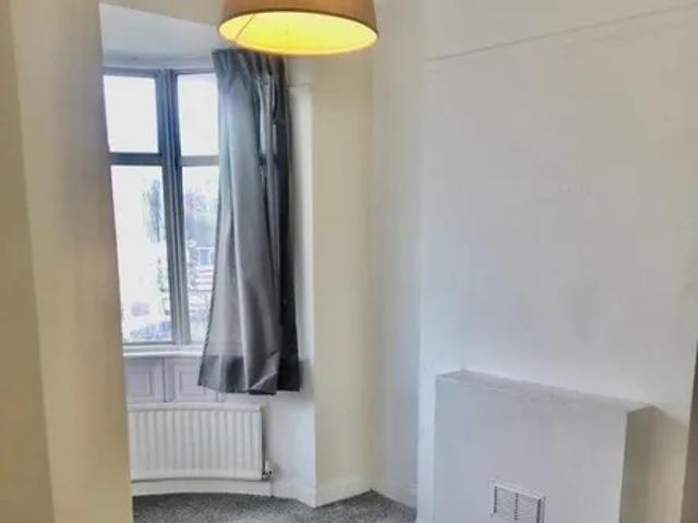 Knollys Road, London, SW16 2JP, United Kingdom | Room for rent #138511605 | Rentberry