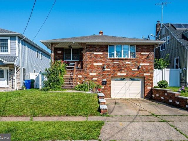 Knopf St, Linden, Home For Sale