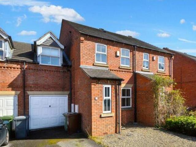 Knavesmire, Rothwell, 3 Bedroom Town