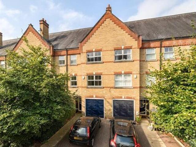 Knaphill, Silistria Close, Woking, 4 Bedroom Terraced