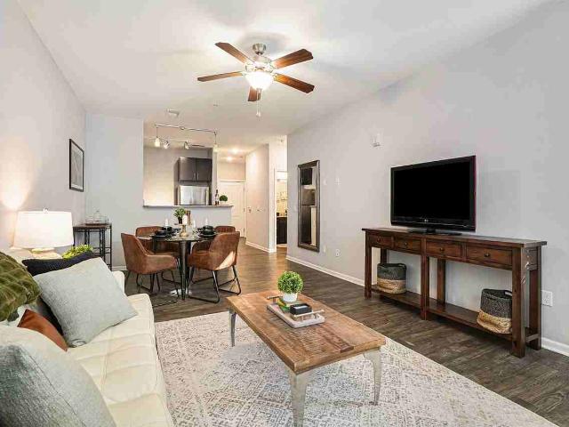 Knapp's Corner Flats 1 Bedroom Apartment for Rent at 3000 Knapp St Ne, Grand Rapids, MI 49525 Northeast Grand Rapids