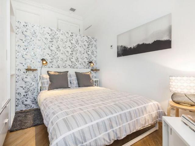 Knaresborough Place, South. Studio to rent £2,600 pcm £600 pw