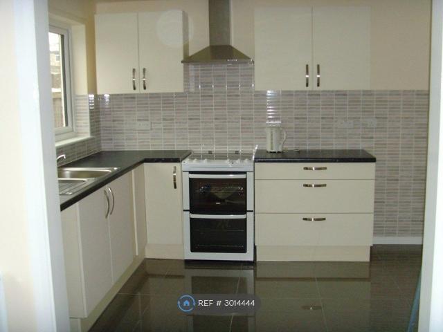 Knarsdale Walk, Bedford MK41, 3 bed end terrace house to rent, £1,375 pcm | PrimeLocation