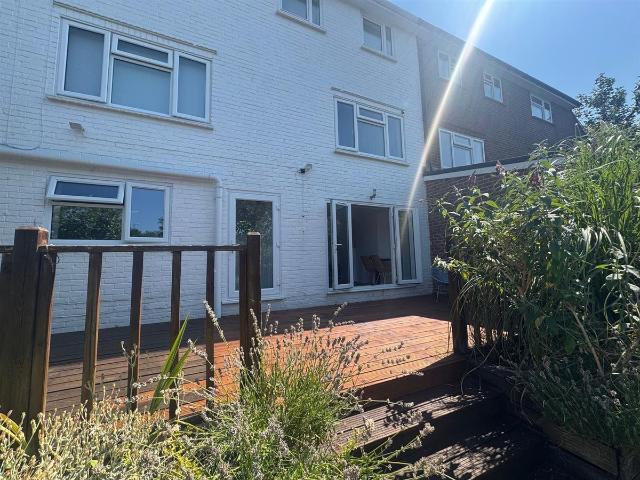 Knepp Close, Brighton BN2, 1 bed flat to rent, £1,100 pcm | PrimeLocation