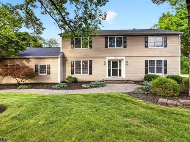 Knickerbocker Dr, Montgomery Twp, Home For Sale