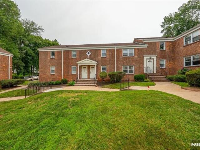 Knickerbocker Rd Apt C, Englewood, Condo For Sale