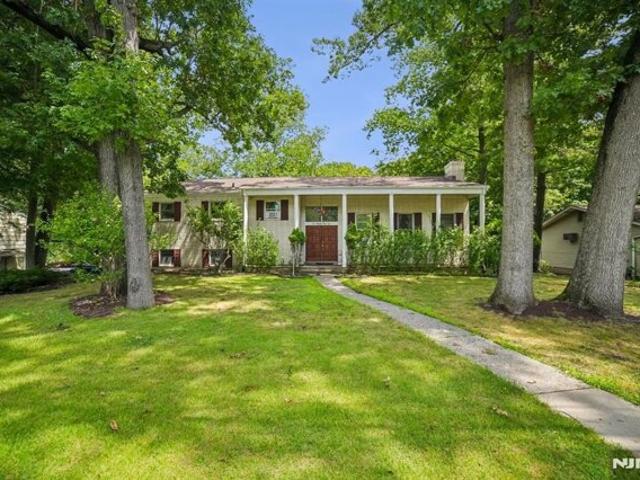 Knickerbocker Rd, Englewood, Home For Sale