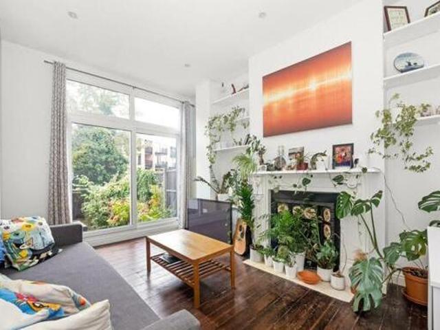 Knight´s Hill, West Norwood, 2 Bedroom Maisonette