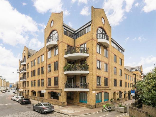 Knighten Street, Wapping E1W, 2 bed flat to rent, £2,650 pcm | PrimeLocation