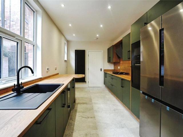 Knighton Church Road, Leicester LE2 5 bed terraced house to rent £1,895 pcm £437 pw