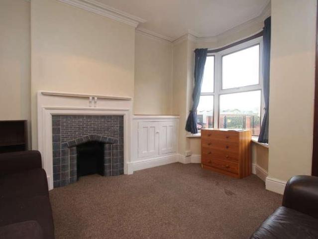 Knighton Fields Road East, Knighton, Leicester, LE2