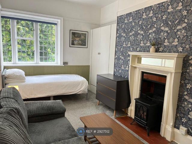 Knighton Spinneys, Leicester LE2, 1 bed flat to rent, £490 pcm | PrimeLocation