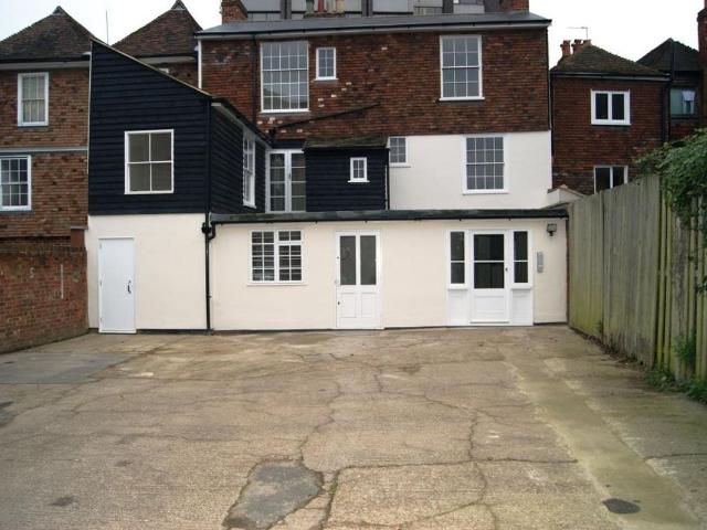 Knightrider Street, Maidstone ME15, 1 bed flat to rent, £900 pcm | PrimeLocation