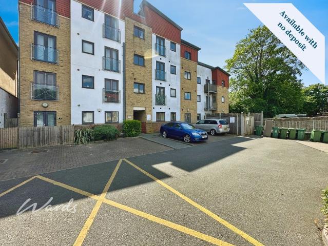 Knightrider Street, Maidstone ME15, 2 bed flat to rent, £1,300 pcm | PrimeLocation