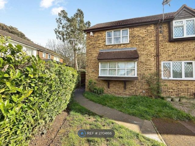 Knights Manor Way, Dartford DA1, 3 bed end terrace house to rent, £2,100 pcm | PrimeLocation