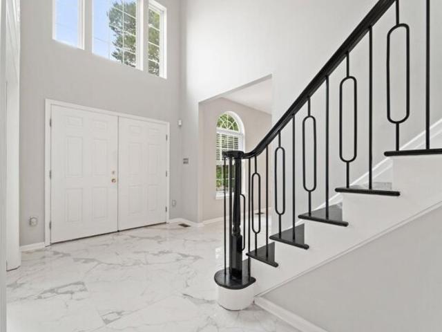 Knights Bridge Way, Hamilton Township, Home For Sale