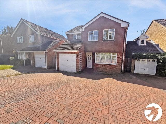 Knights Ridge, Orpington BR6, 4 bed detached house to rent, £2,500 pcm | PrimeLocation